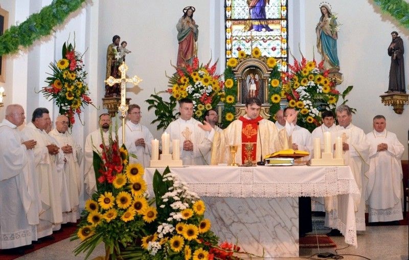 Varaždinska Biskupija - Župa Ivanec proslavila svoju nebesku zaštitnicu